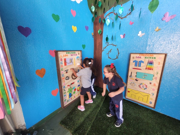 Murales Sensoriales en Educación Parvularia – Corporación Educacional ...